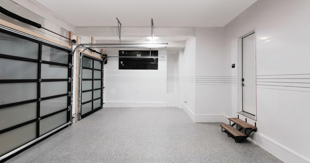 How to Determine the Distance Between Wall Studs in Your Home or Garage ...